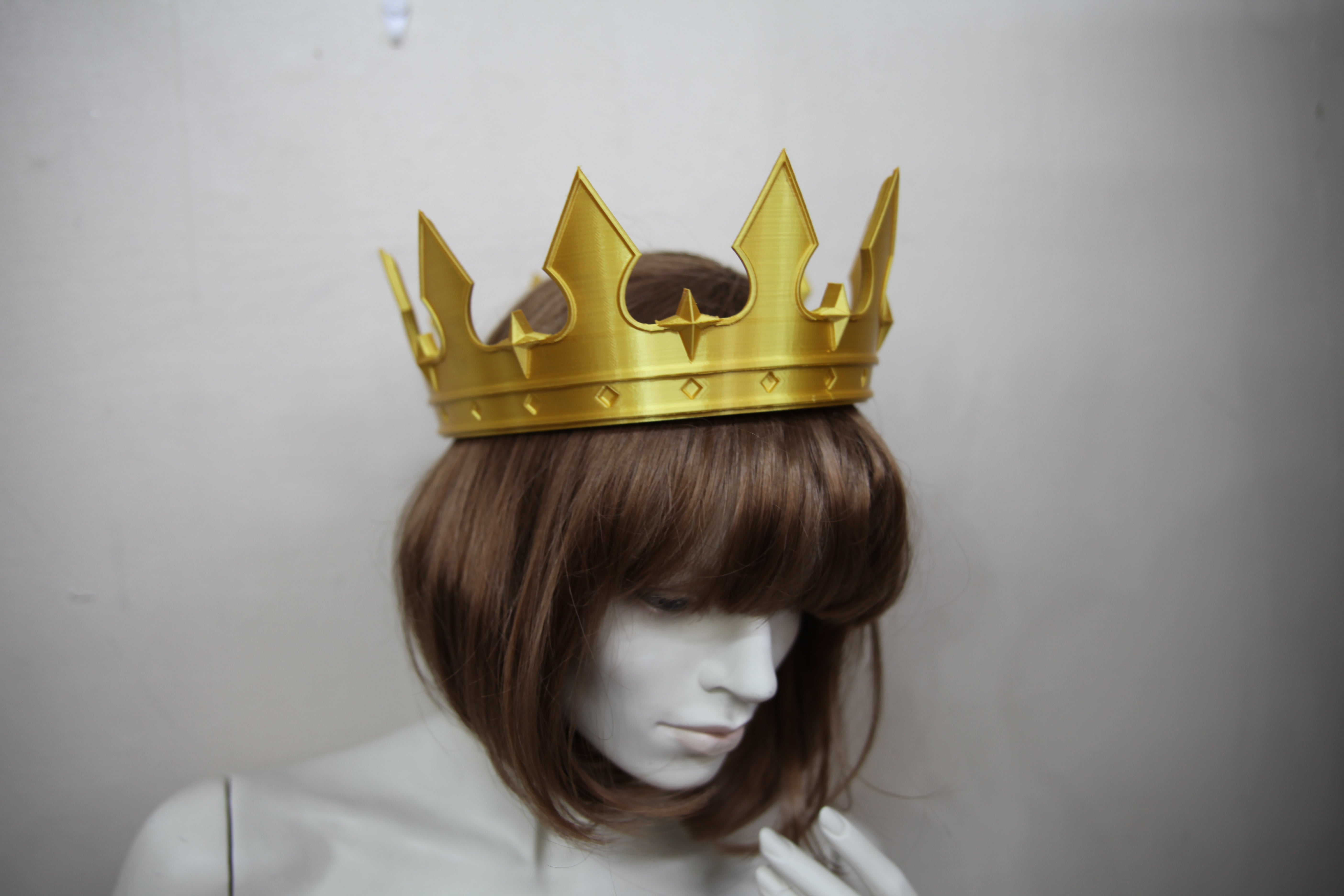 Plastic Crowns – Hollywood Costumes Online Shop